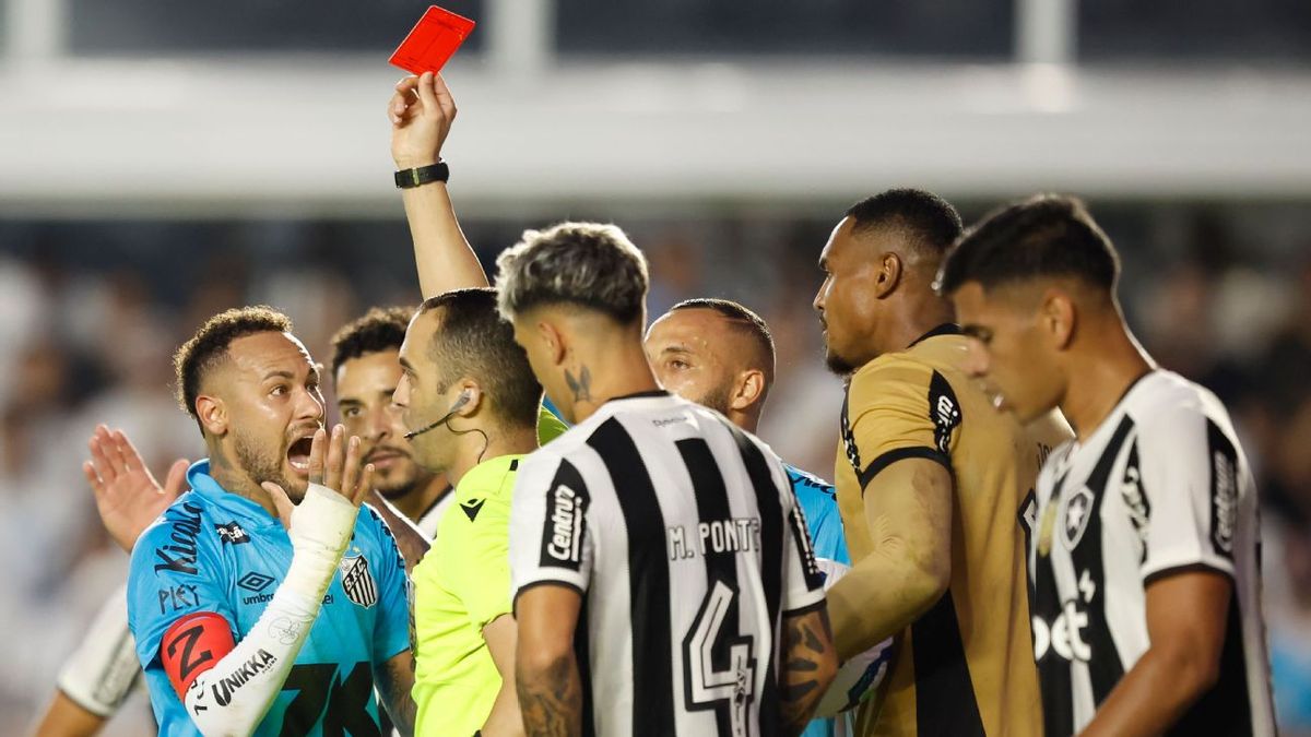 Neymar’s Handball Red Card: Impact, Reactions & Implications for Santos