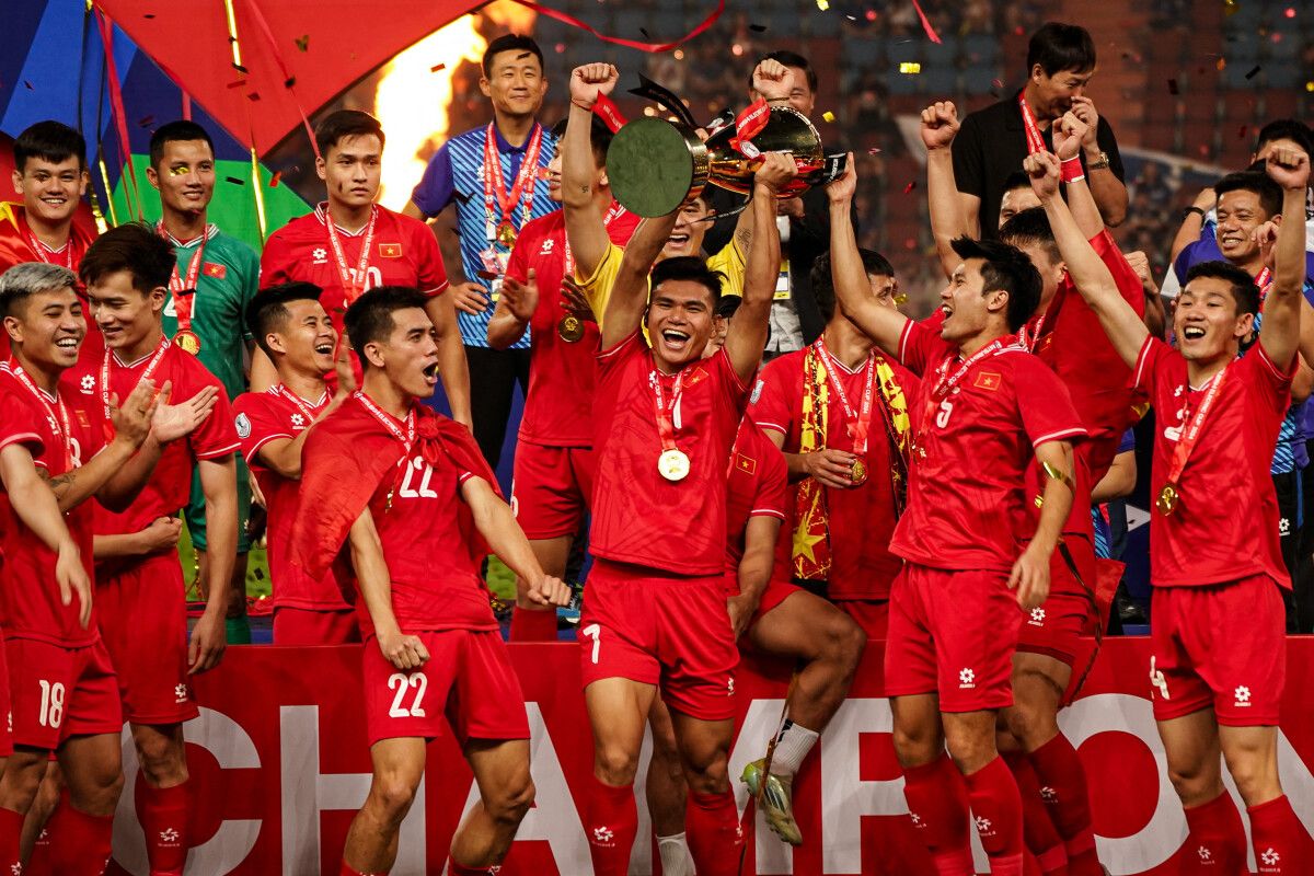 Vietnam Crowned 2024 AFF Cup Champions After 5-3 Aggregate Victory Over ...