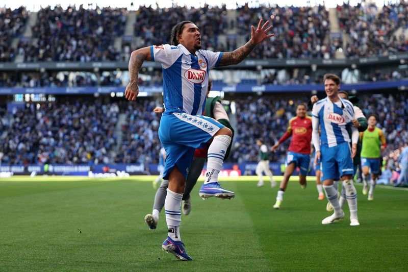 How English Footballers Like Rashford & Dolan Are Thriving in La Liga
