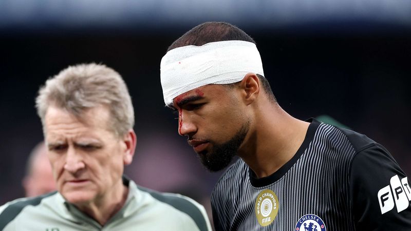 Chelsea Goalkeeper Robert Sanchez Injury Update: Latest on Anfield ...